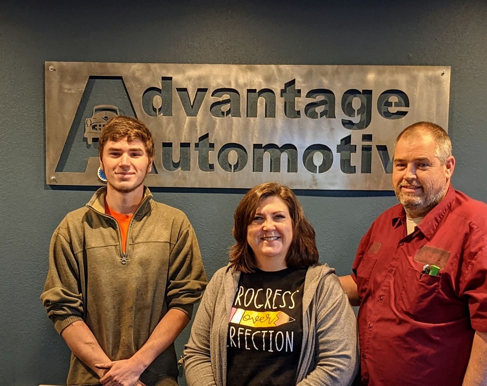 DHS Signs First Apprentice | Dexter High School